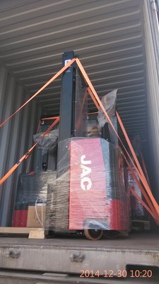 Motorized Narrow Electric Pallet Stacker CDD15 / Lift Pallet Truck
