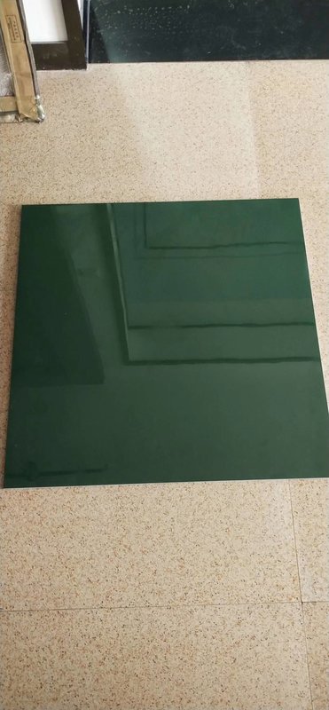 Pure Green Color 9.5mm Thickness Porcelain Floor Tile  600X600mm