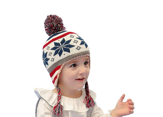 Xmas Cartoon Design Warm Winter Accessories Knitted Beanie For Children