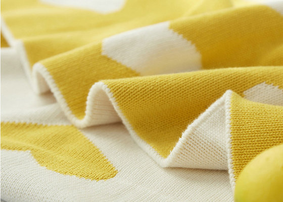 12GG Computer Knitted Soft Baby Blankets For Children, Cute Heart Logo