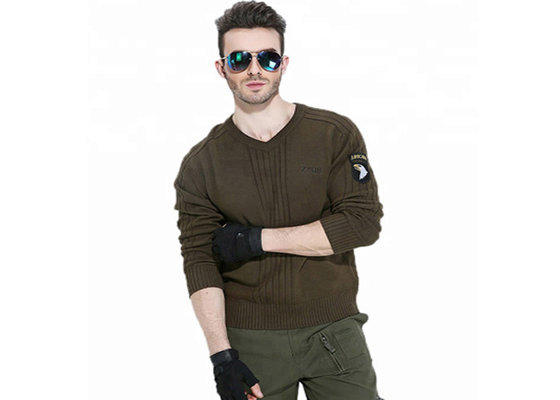 Britse Stijl Militaire Eenvormige Sweater V - de hals breide Comfortabel voor Aanrakingshuid