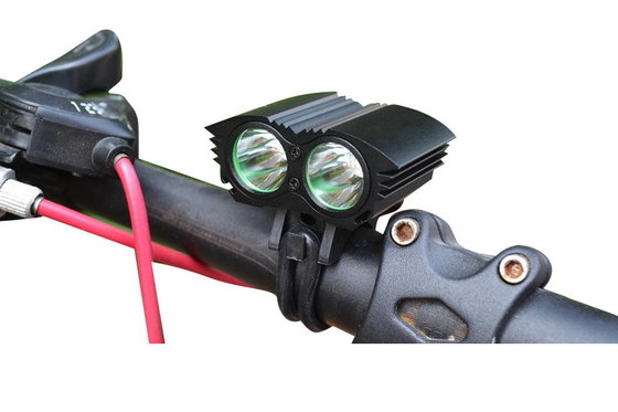 China Front High Lumen Bike Headlight , Colorful High Power Light For Bike Riding  supplier