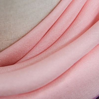 Novelty Pink 100% Silk Satin Screen Printing Scarves With Machine Hem