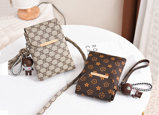2019 versatile vertical large-screen mobile phone bag for women supplier