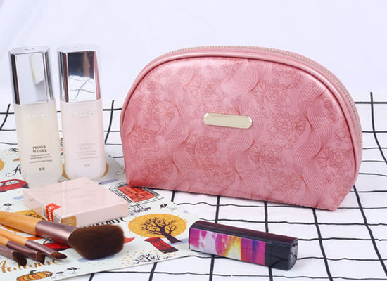 2019 new scallop shape  storage bag simple, convenient and large capacity wash bag makeup bags supplier