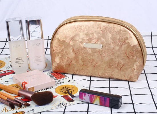 2019 new scallop shape  storage bag simple, convenient and large capacity wash bag makeup bags supplier