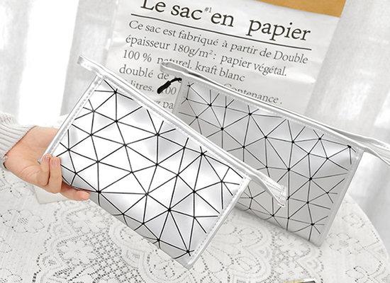 Custom logo portable large capacity simple waterproof travel toiletries storage bag supplier