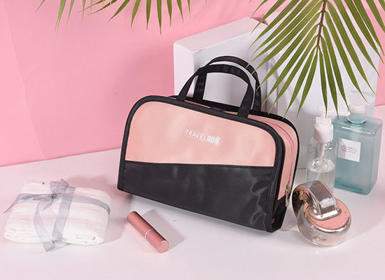 2019 new ins web celebrity cosmetics bag large capacity small size storage bag portable three in one boxes supplier