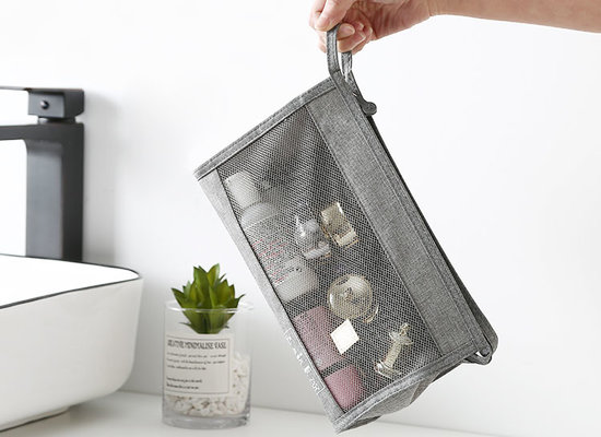 Small toiletries bag portable net ventilate breathable bag for men on business supplier