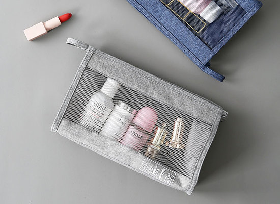 Small toiletries bag portable net ventilate breathable bag for men on business supplier