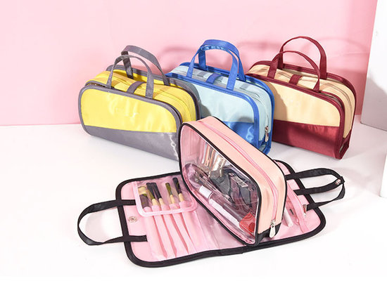 2019 new ins web celebrity cosmetics bag large capacity small size storage bag portable three in one boxes supplier