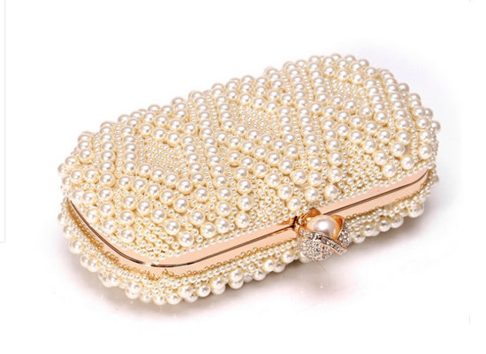 Cross-border new pearl dinner bag European and American lady banquet bag celebrity dress evening bag supplier