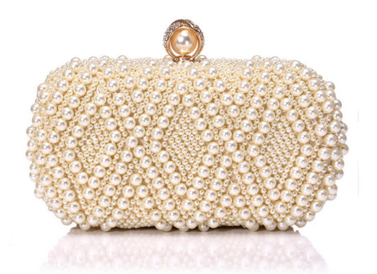 Cross-border new pearl dinner bag European and American lady banquet bag celebrity dress evening bag supplier