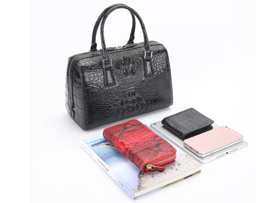 New zipper large capacity women's crocodile leather handbag for lady supplier