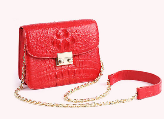 Dongguan manufacturer direct selling new crocodile leather women's bag one shoulder slung chain handbag supplier