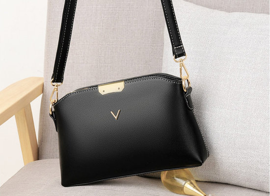New 2019 handbag cross-body bag simple and stylish women's one-shoulder bag versatile crossbody bag supplier