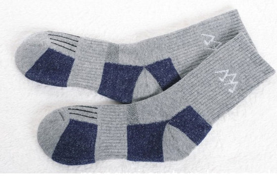 Soft custom logo, design, color mens Hiking, Climbing, Outdoor Sports Socks