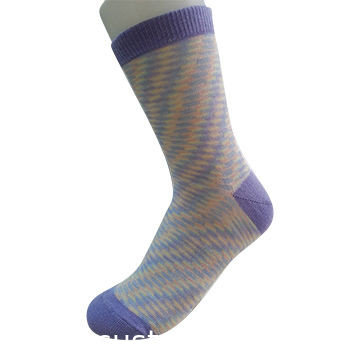 Custom logo, design 100% Cotton knitted crew socks