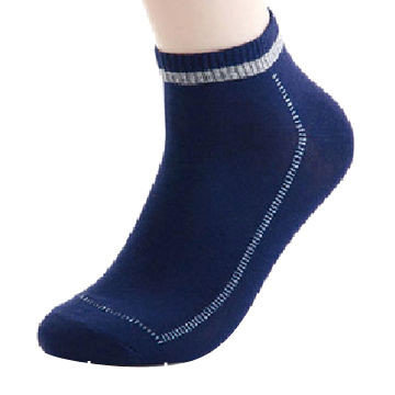 Custom logo, design, color knitted breathable Men Sports Socks