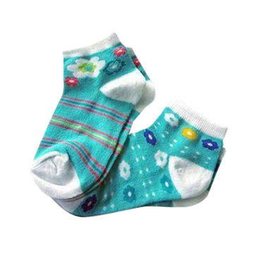 Custom logo, design, color knitted anti-slip, breathable Kids' sock