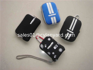 China Neoprene camera bag with carabiner, neoprene camera pouch with heat transfer color print, supplier