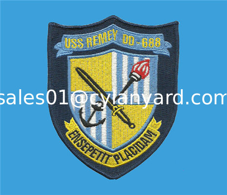 Embroidered national flag patches, garment accessory embroidered badges, T-shirt patches, supplier