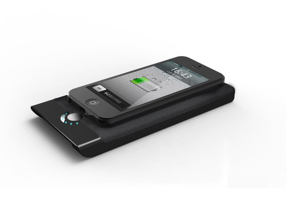 CYSPO Qi Wireless Charging Power Bank with 4000 mAh Battery portable mobile phone charging