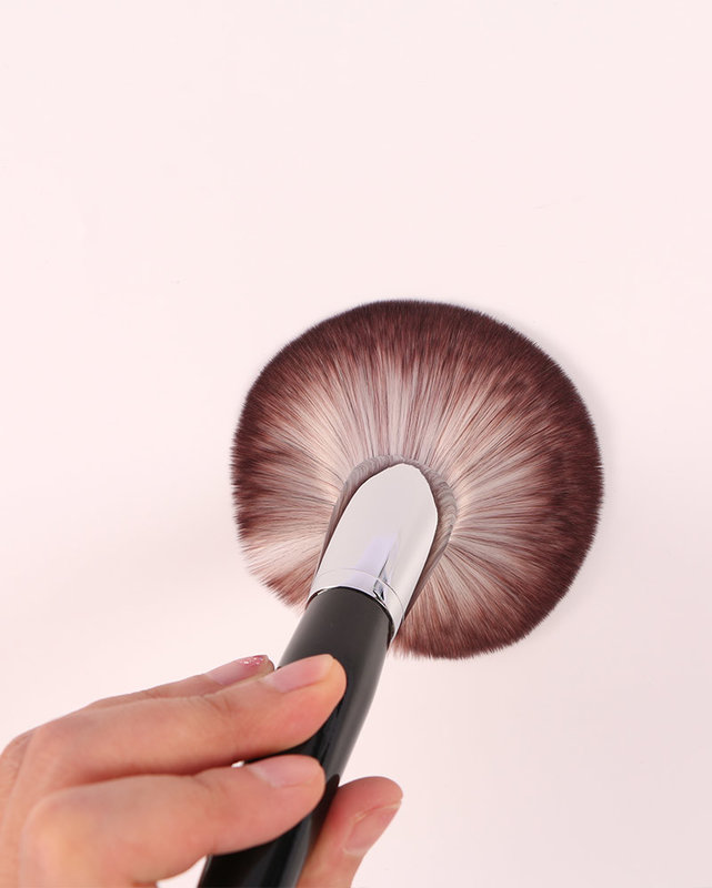 Powder Face Makeup Brush，Foundation Buff Brush, China Concealer brush, Eyeliner, Wholesale Eyeliner Brush