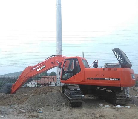 factory manufacture  crawler excavator DS300  30tons excavator for southerneast market