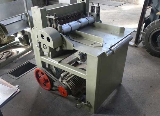 Ice Cream Sticks Tri-carved Cutting Machine Manufacture supplier