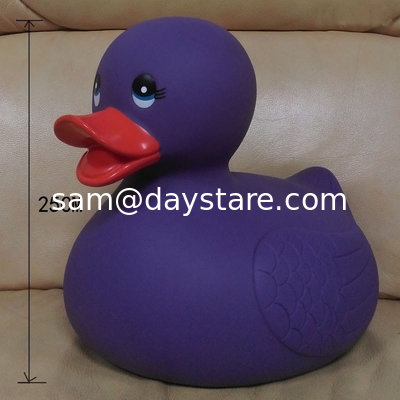 shenzhen Large size rotocasting vinyl bath duck toys for kids ITCI plastic factory supplier