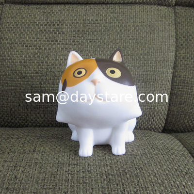 2018 Cartoon mini cat vinyl piggy bank, coin box toy for saving coines or decoration. supplier