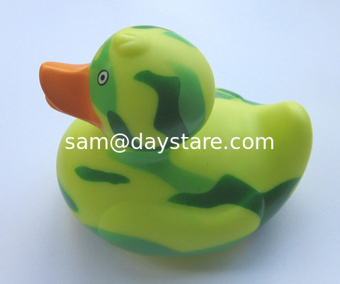 Cartoon rotocasting rubber duck vinyl toys supplier