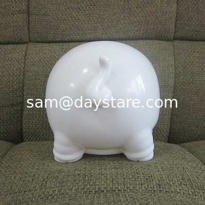 Happy pig plastic piggy bank, rubber money box promotional toys  made in shenzhen supplier