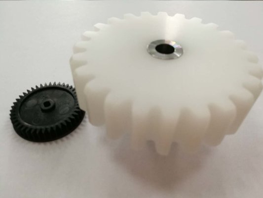 Pom Precision Plastic Gears Colorful Injection Molding HC-PG201-6