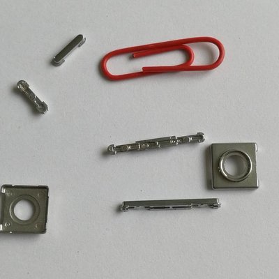 Stainless Steel Powdered Metal Parts Sand Blasting For Automobile Engine / Furniture