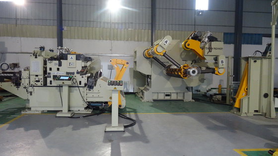 Hardness HRC 58 - 60° Straightener Roller 3 In 1 Straightener Feeders  With Delta Frequency Changer