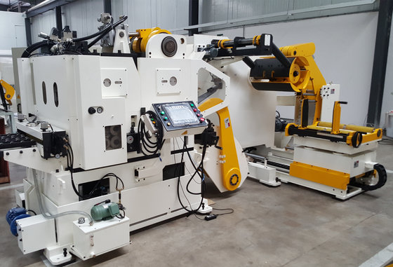 9MM Metal Coil 3 In 1 Automatic Decoiler Straightener Feeder For Car Guide  Processing