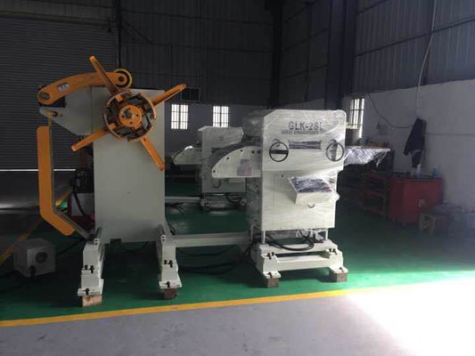 Uncoiler Precision Leveling Equipment , Hydraulic Expansion Metal Fabrication Equipment