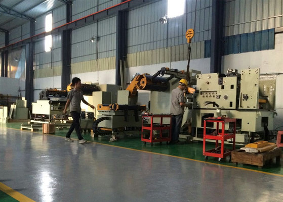 Hardness HRC 58 - 60° Straightener Roller 3 In 1 Straightener Feeders  With Delta Frequency Changer
