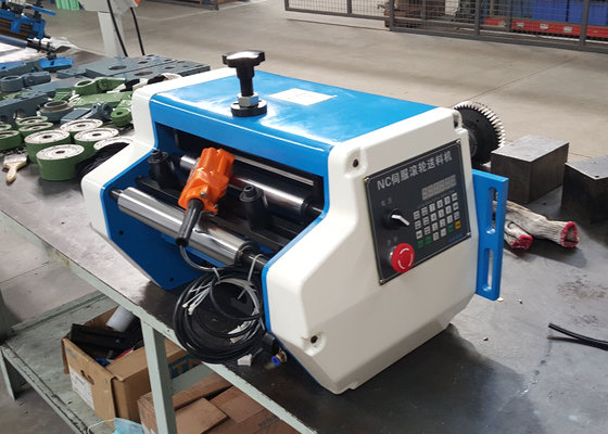 60HRC Surface Hardness NC Servo Feeder for 0 - 3.2mm Thickness Metal Coil Feeding
