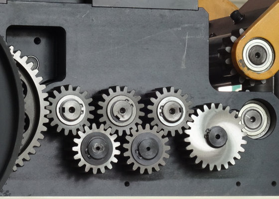 Industrial NC Servo Decoiler Straightener Feeder for 0.5 - 4.5mm Thickness All Metal Coil