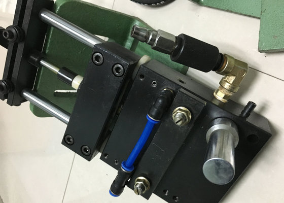 200 mm Width Metal Automatic Pneumatic Air Feeder With Pneumatic Cylinder