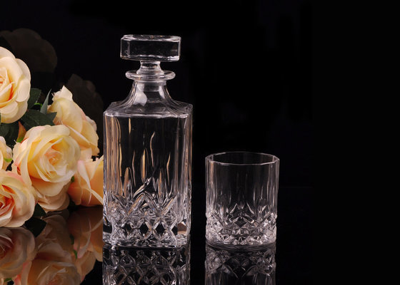 Hand Made Colored Glass Wine Bottles With Corks , Luxury Wine Bottle