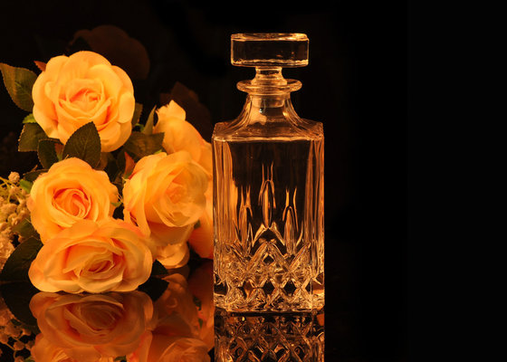 Hand Made Colored Glass Wine Bottles With Corks , Luxury Wine Bottle