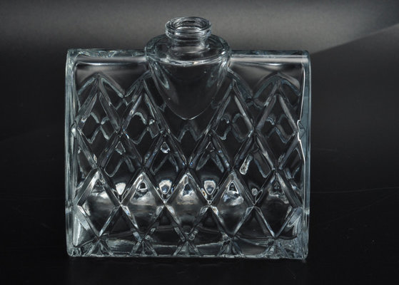 Empty glass perfume bottles / creative clear glass spray perfume bottles most beautiful