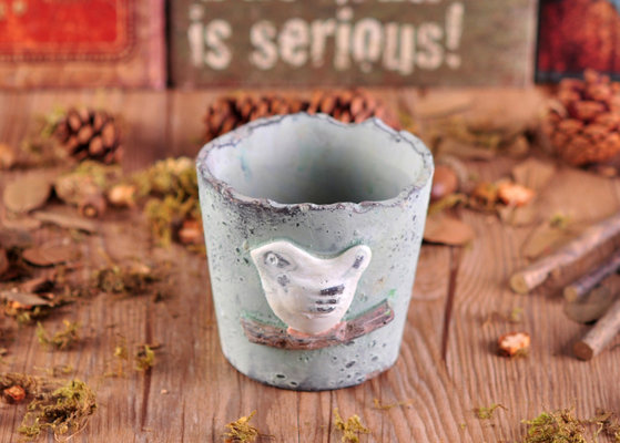 Vivid Bird Irregular Round Cement Candle Holder , ceramic candlestick holders For Decoration