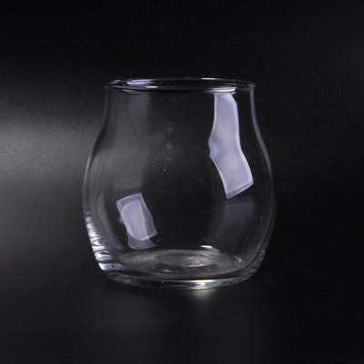 Round glass jar for scented candles by handmade processing way