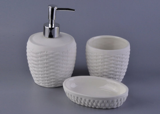 Custom Capacity Woven Pattern White Ceramic Candle Holder in Wedding Decoration