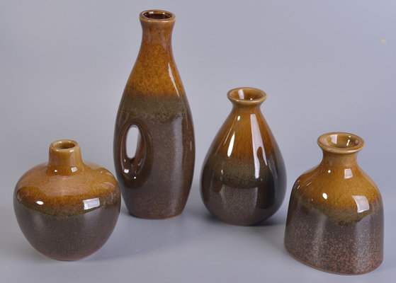 Shinny Glazed Hand Made Empty Diffuser Bottles / Ceramic Car Diffuser Bottles